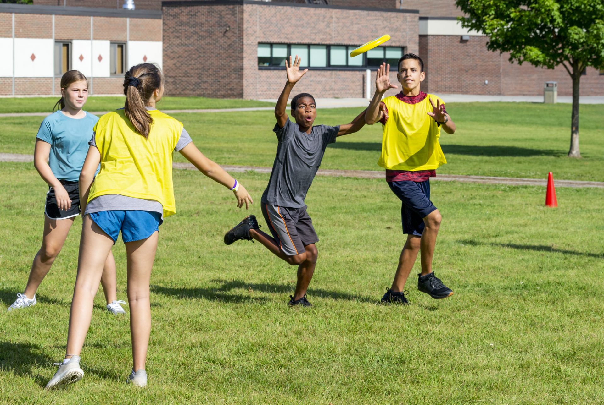 Tips for Introducing Frisbee Games in PE - Gopher PE Blog